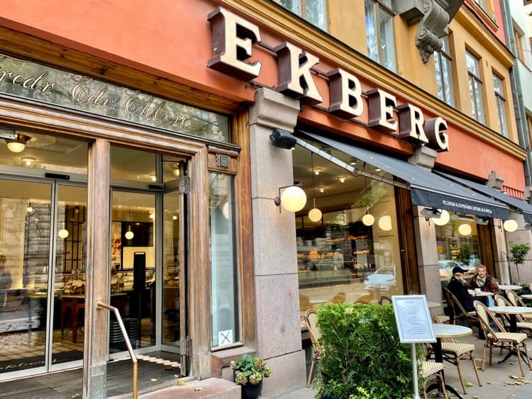 26 best cafés in Helsinki loved by locals (+ best vegan options ...